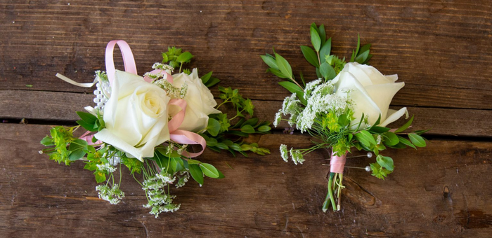 How To Make A Boutonniere And Corsage: A DIY Tutorial - Fiftyflowers