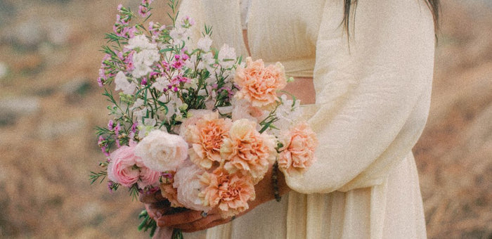 5 Romantic Ways To Propose With Flowers - FiftyFlowers