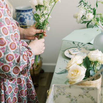 Buy Wholesale Refreshing Springtime Bouquet Bar in Bulk - FiftyFlowers