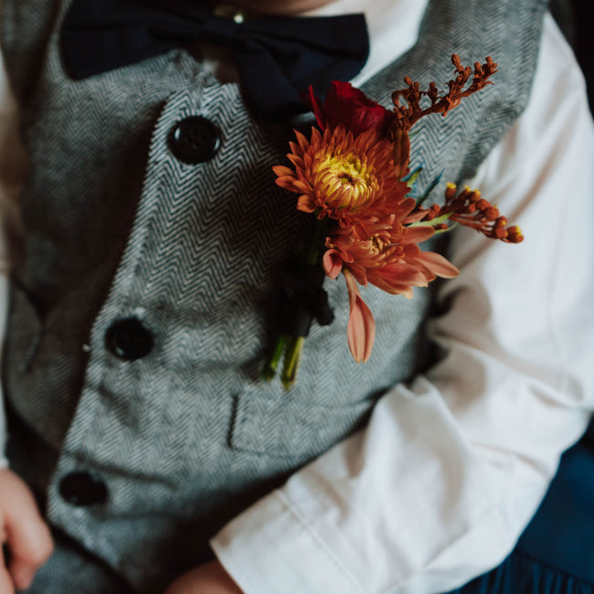 Create a Jewel Tone Fall Themed Wedding theme | FiftyFlowers