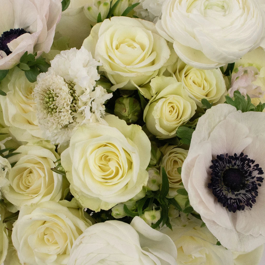 Buy Wholesale Mondial Rose Luxury Flower Centerpieces in Bulk - Fif...